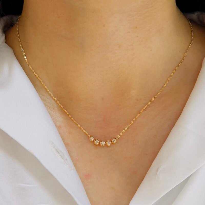Elevate your outfit with this delicate and daily wear chain - Pandoras ...